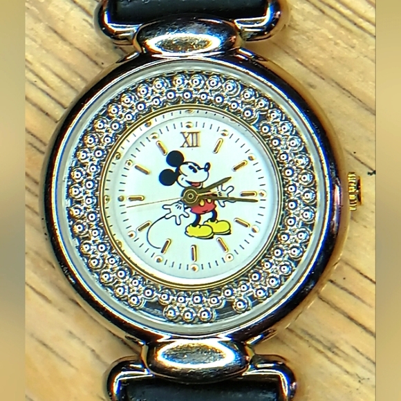 Disney | Accessories | Disney Timeworks Mickey Mouse Watch 28mm Case Silver Dial Black Leather ...